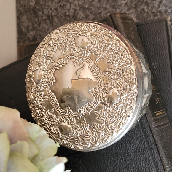 Vintage | Accessories | Vintage Art Deco Glass And Silver Vanity Powder ...